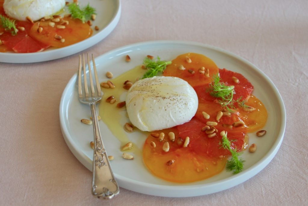 Salade Burrata, Tomate et Pamplemousse - Casserole et Chocolat