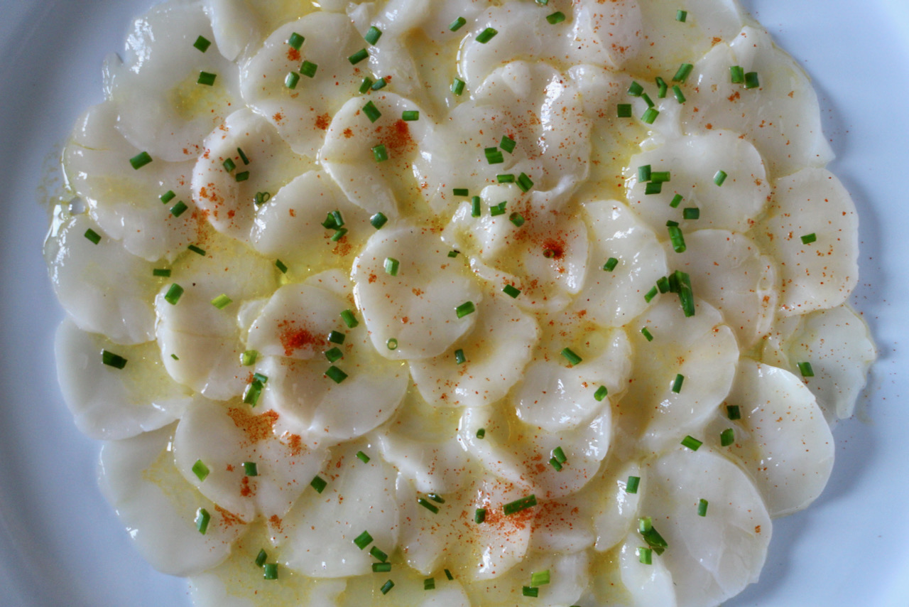 Carpaccio de Noix de St Jacques et Fruit de la Passion - Casserole et ...