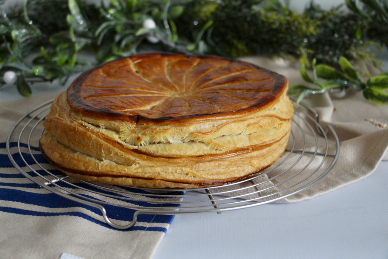 Galette des Rois, Frangipane Praliné Amande, Poires confites ...