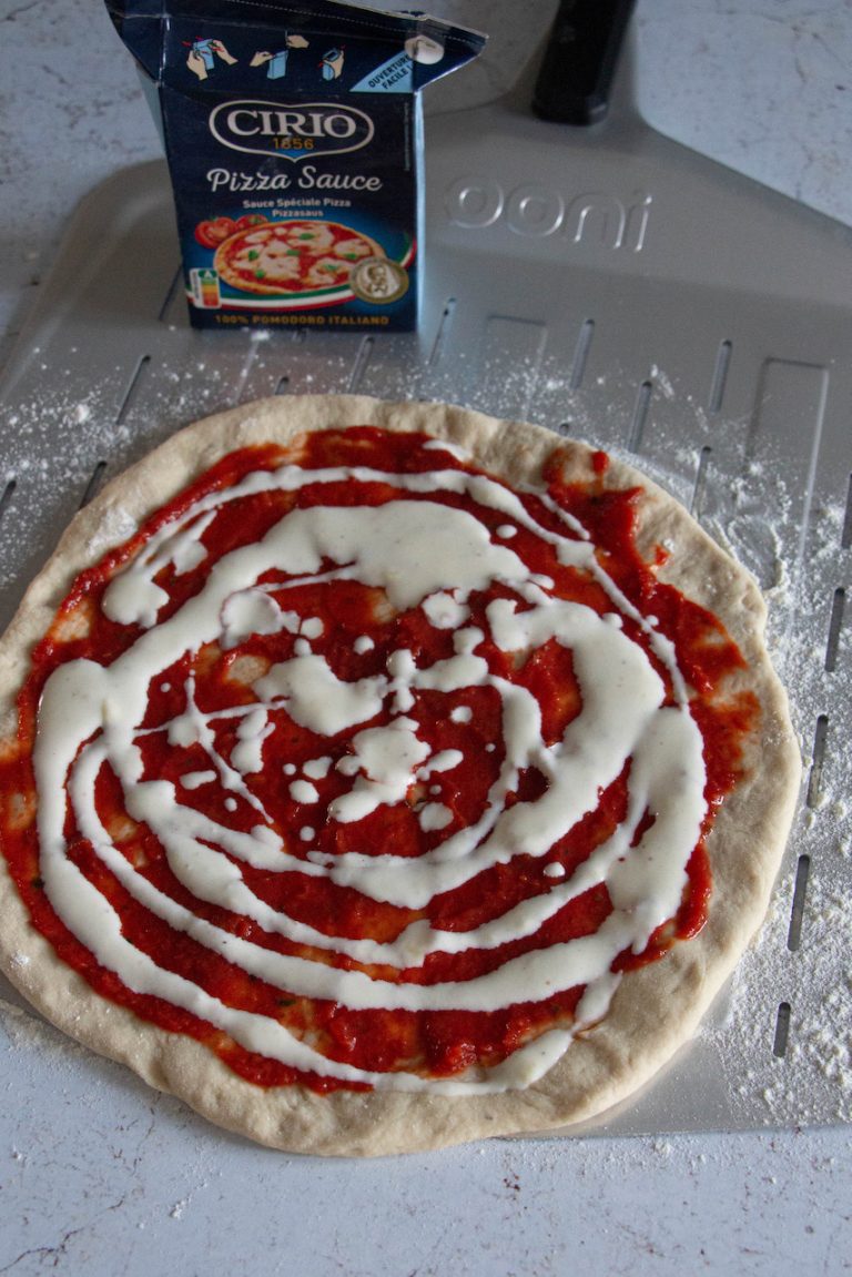 Pizza Crème de Parmesan, Jambon cru et Burrata : Casserole et Chocolat