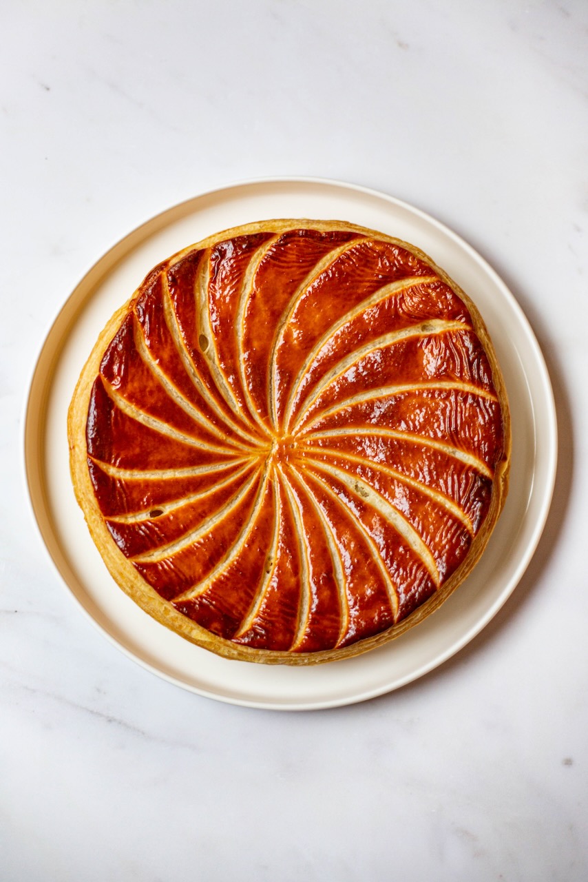 Galette Frangipane à la Pâte feuilletée inversée - Casserole et Chocolat