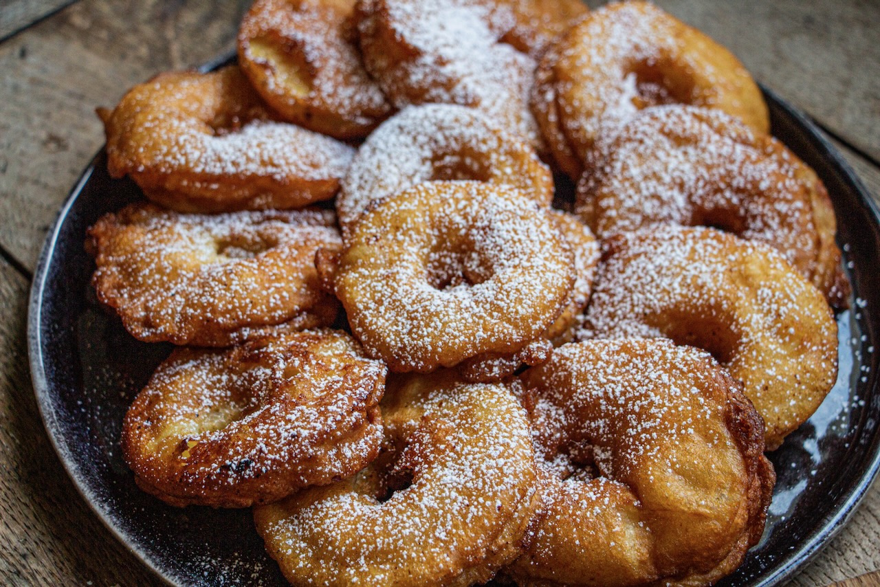 Beignets aux Pommes Express : Casserole et Chocolat