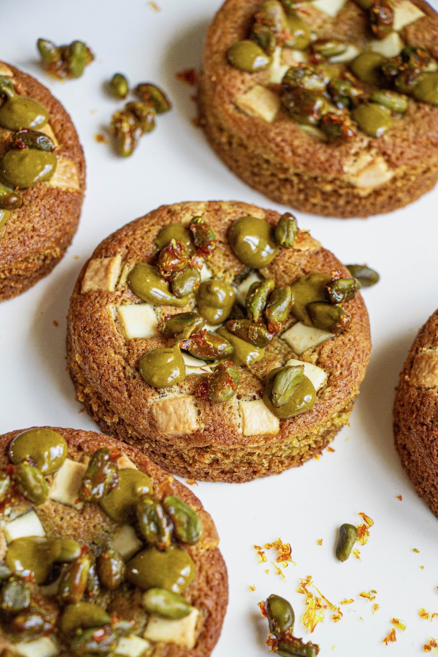 Gros Cookies Pistache et Chocolat blanc : Casserole et Chocolat