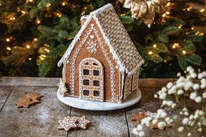 La Maison de Noël en Pain d'Epices : Casserole et Chocolat