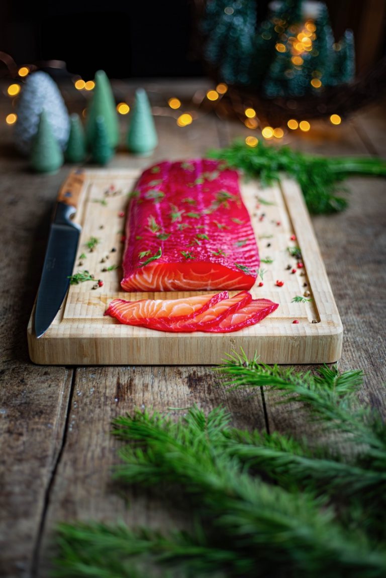 Saumon Gravlax à la Betterave : Casserole et Chocolat